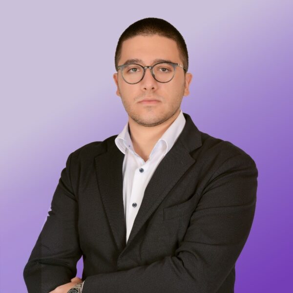 About Infoquest | Expert Network Shaping Better Decisions